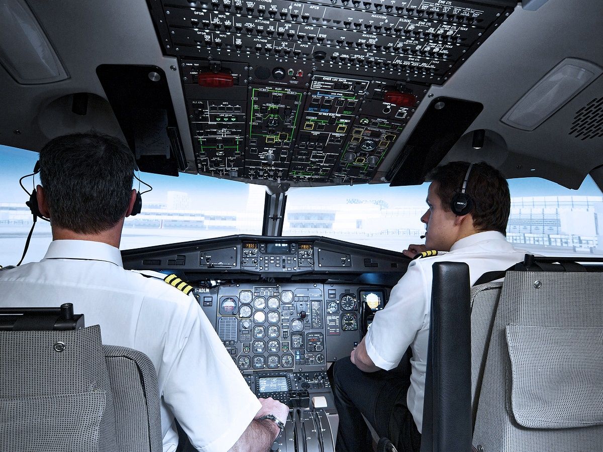 AXIS Installs Another FFS at Simtech Aviation in Dublin | Halldale Group