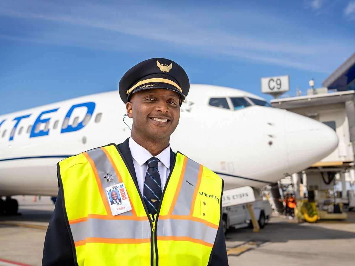 United Program Gives US Military Pilots Conditional Job Offers ...