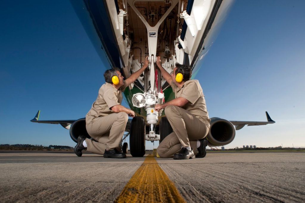 Training Airplanes | Halldale Group