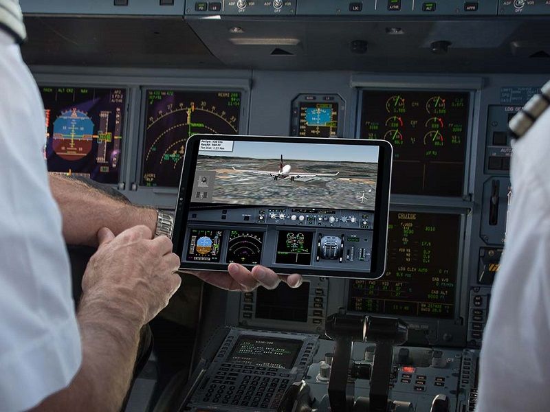 American Airlines First in US to Use CEFA Aviation Flight Replay App ...