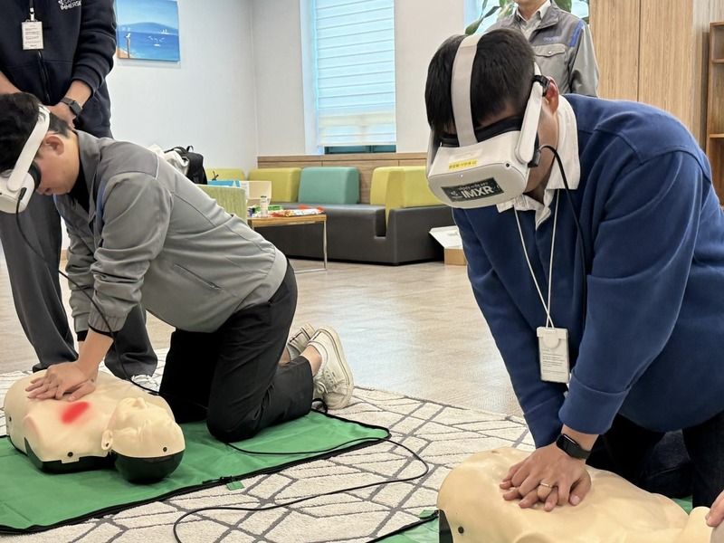 Samwoo Immersion Conducts CPR XR Training Course | Halldale Group