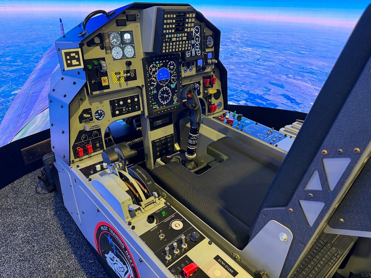 Mixed Reality Training Enhances T-38 Program | Halldale Group