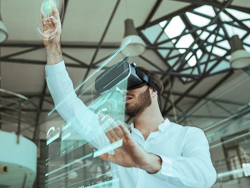Safe Dynamics Secures $100M for AI VR Training | Halldale Group